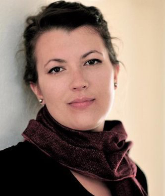 Standing out from the crowd | ARTISTRY